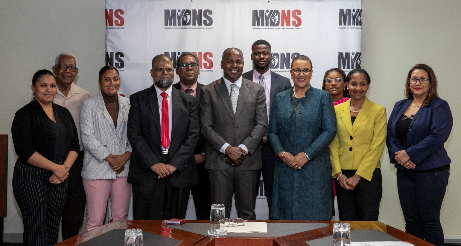 Youth Minister Receives Courtesy Visit From Commonwealth Secretary ...