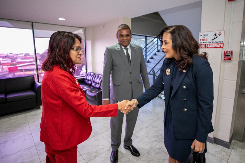 Minister Cummings welcomes U.S. Ambassador for Courtesy Visit – MSYA